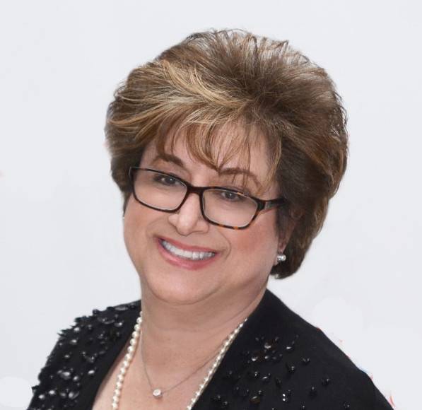 Debra Wallace's Instagram, Twitter & Facebook on IDCrawl